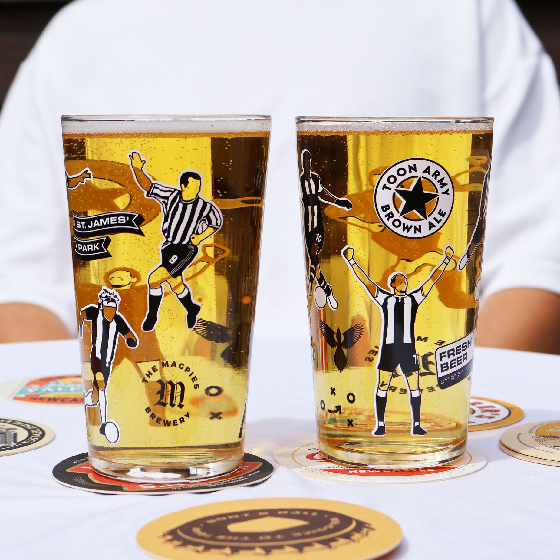 AFC Pint Glass – Boot and Ball